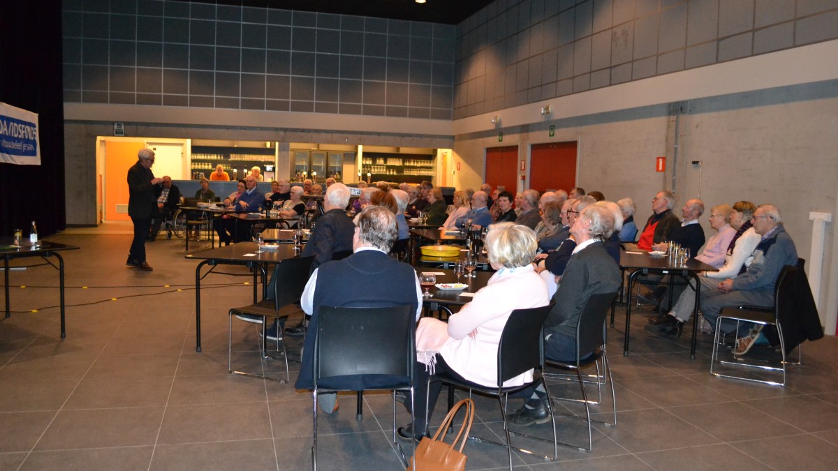 Aangename lezing van Karel Platteau - Desselgem